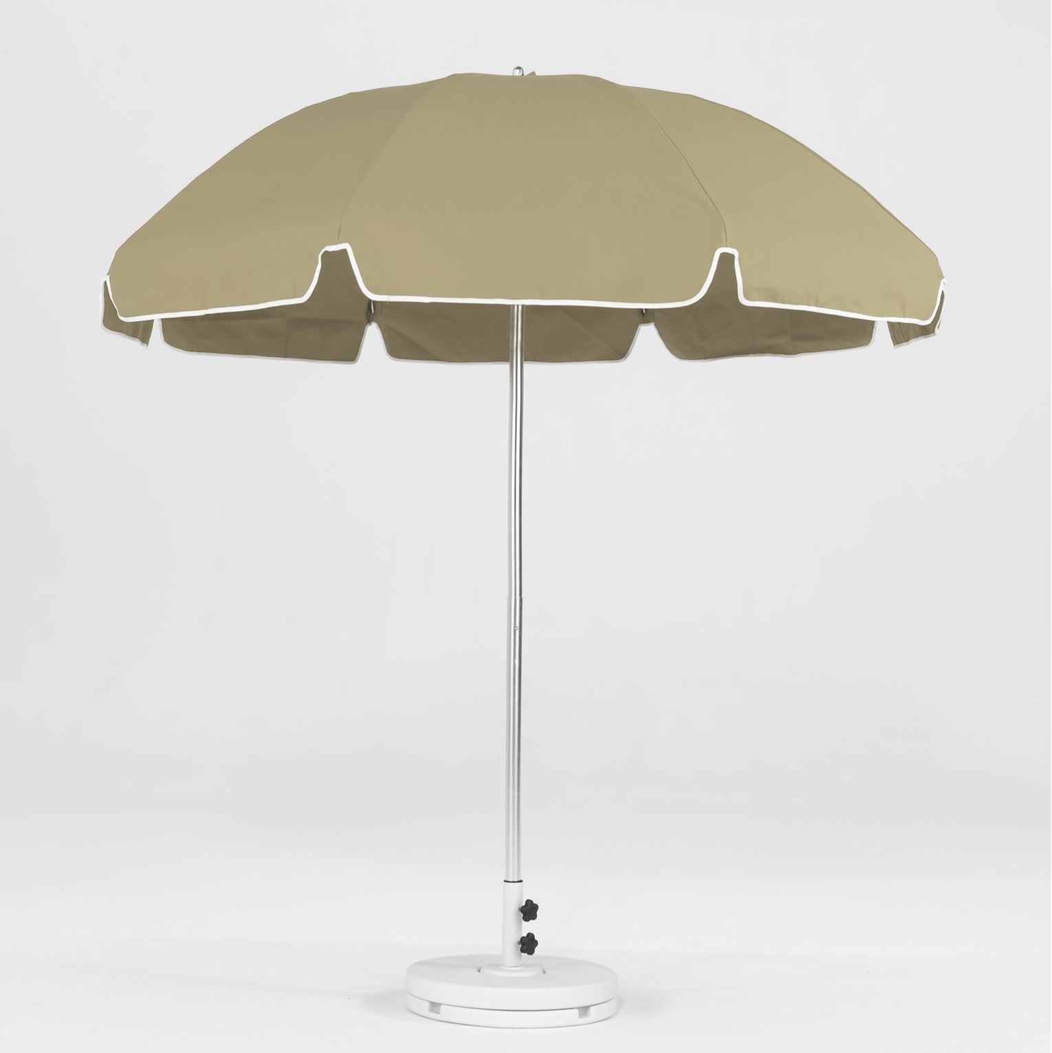 Laurel 7.5 Foot Steel Rib Patio Umbrella With Valance - Pool Furniture ...